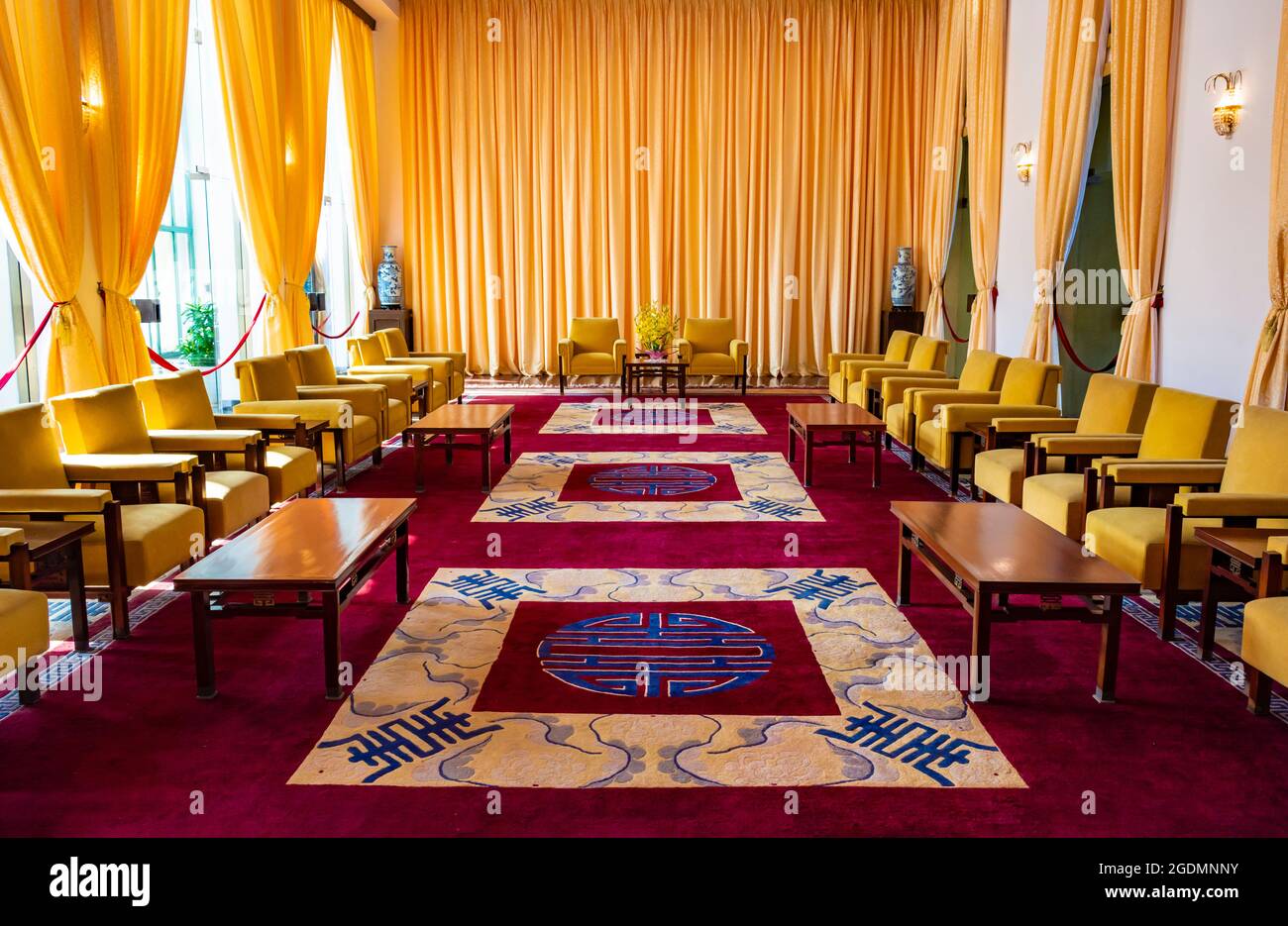 Saigon presidential palace hi-res stock photography and images - Alamy
