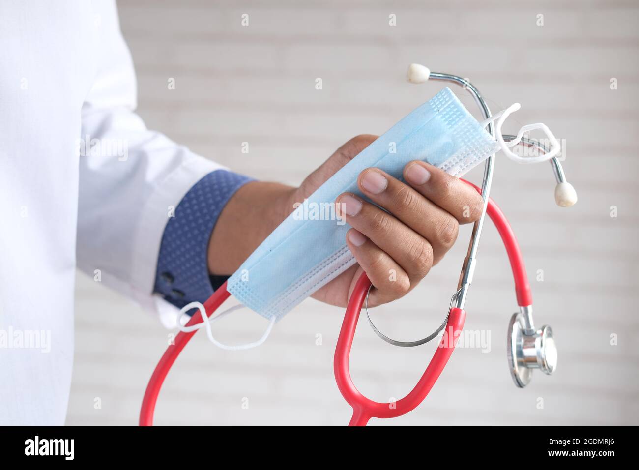Stethoscope face hi-res stock photography and images - Alamy