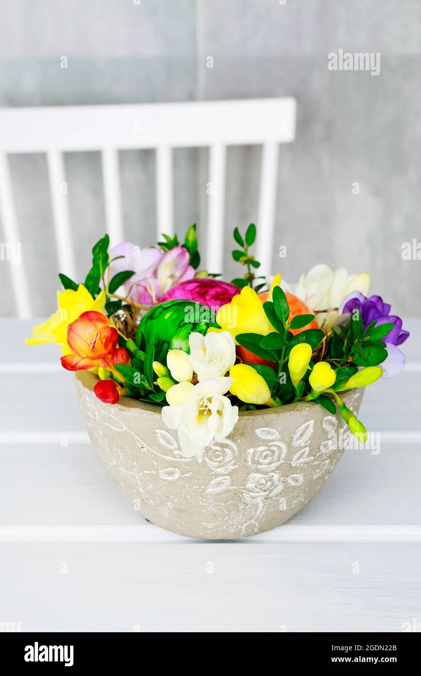 Florist at work: How to make simple Easter table decoration with ...