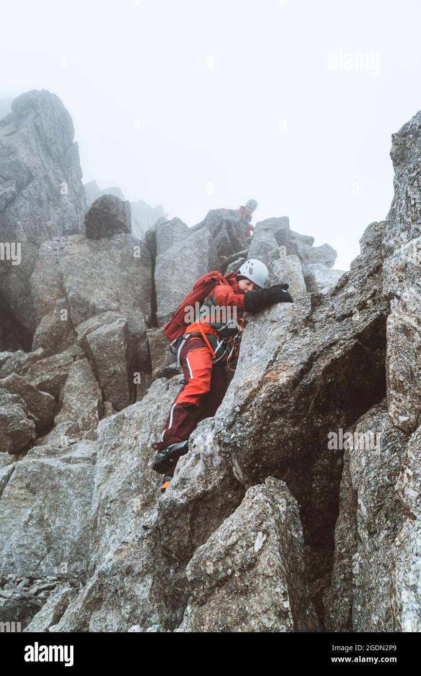 French female climber hi-res stock photography and images - Alamy