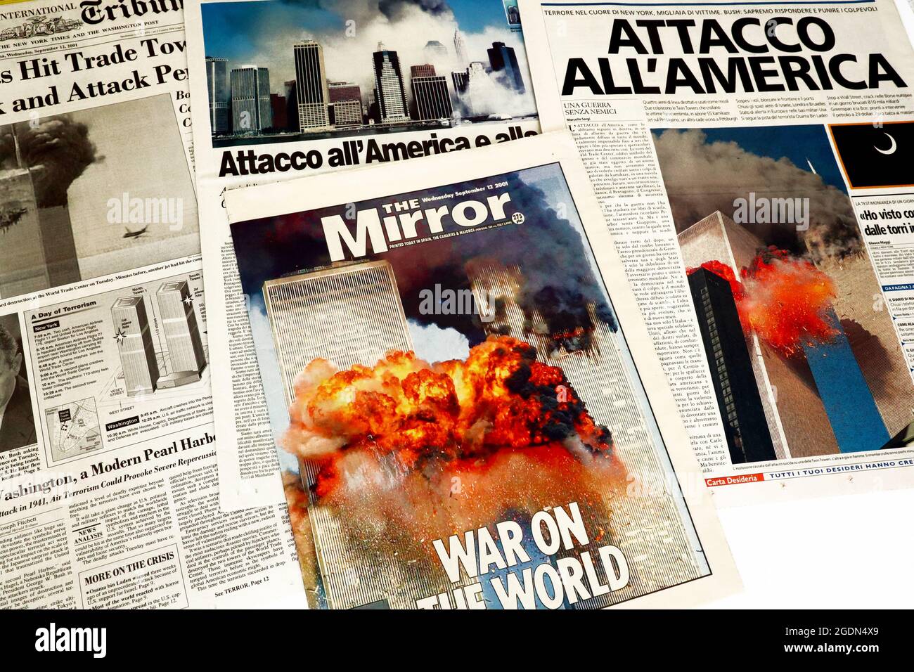 International herald tribune 9 11 hi-res stock photography and images ...