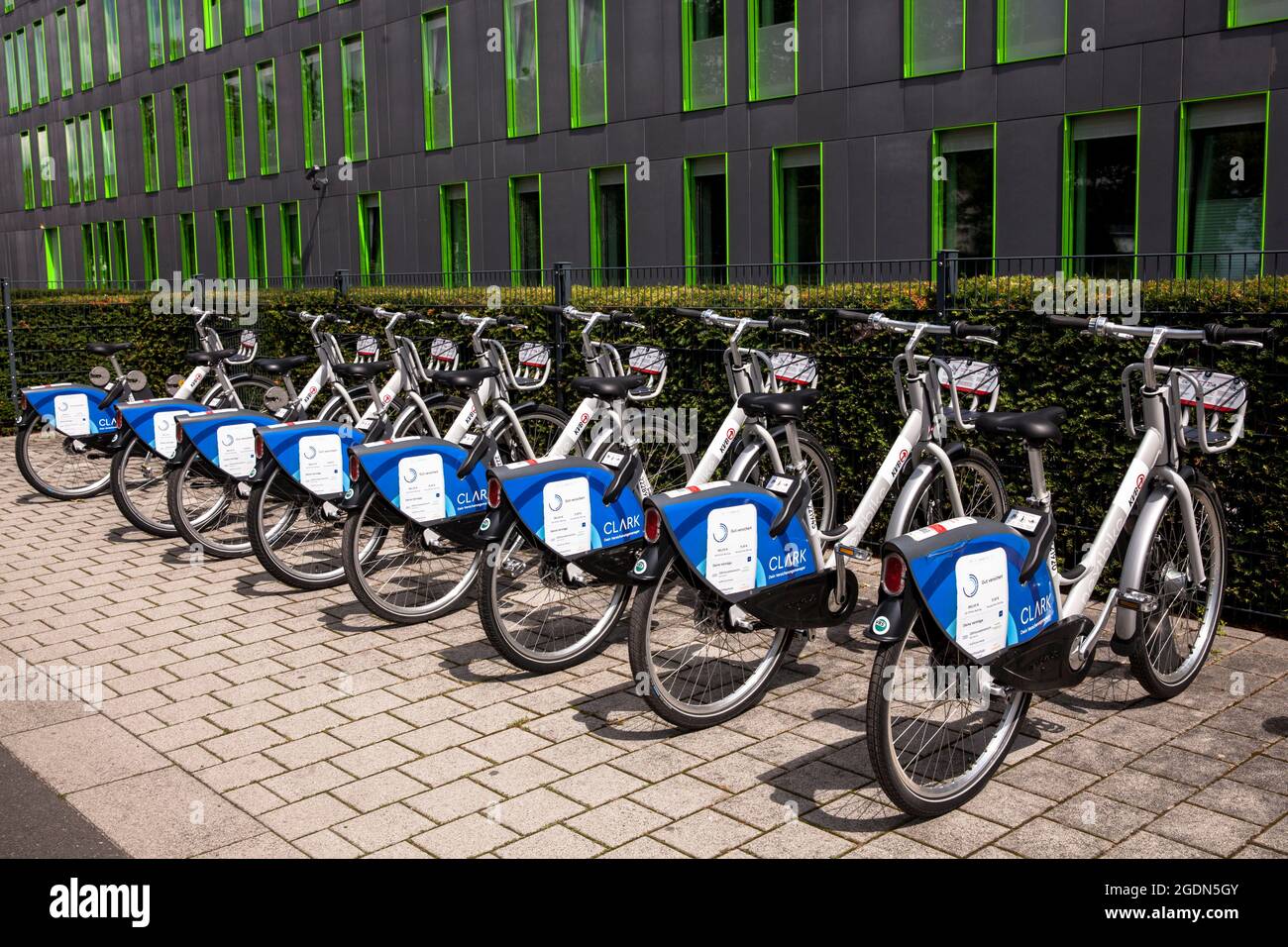 University students germany bicycles hi-res stock photography and ...