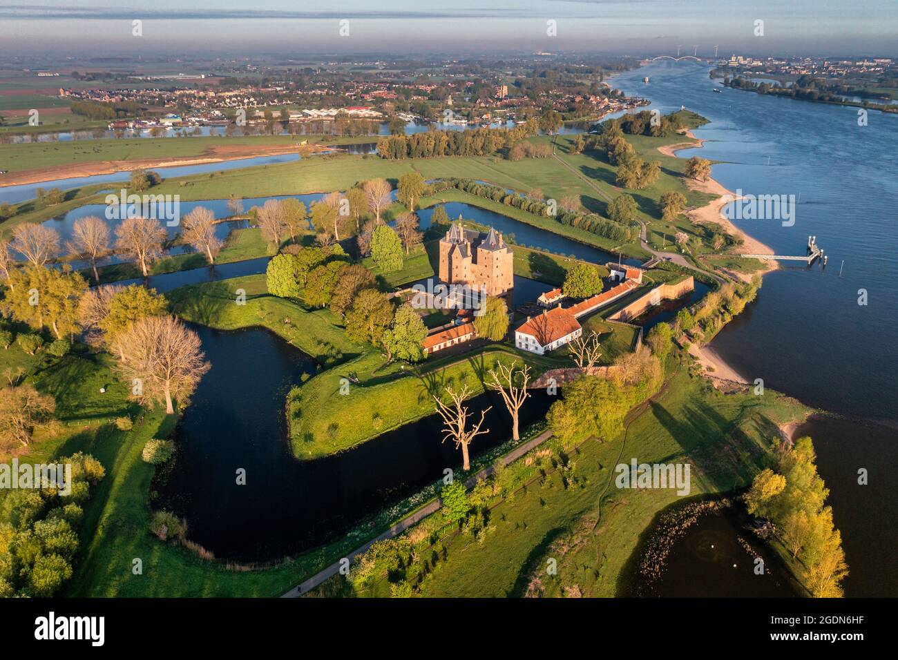 The Netherlands, Poederoijen, Zaltbommel, Castle called Loevestein ...