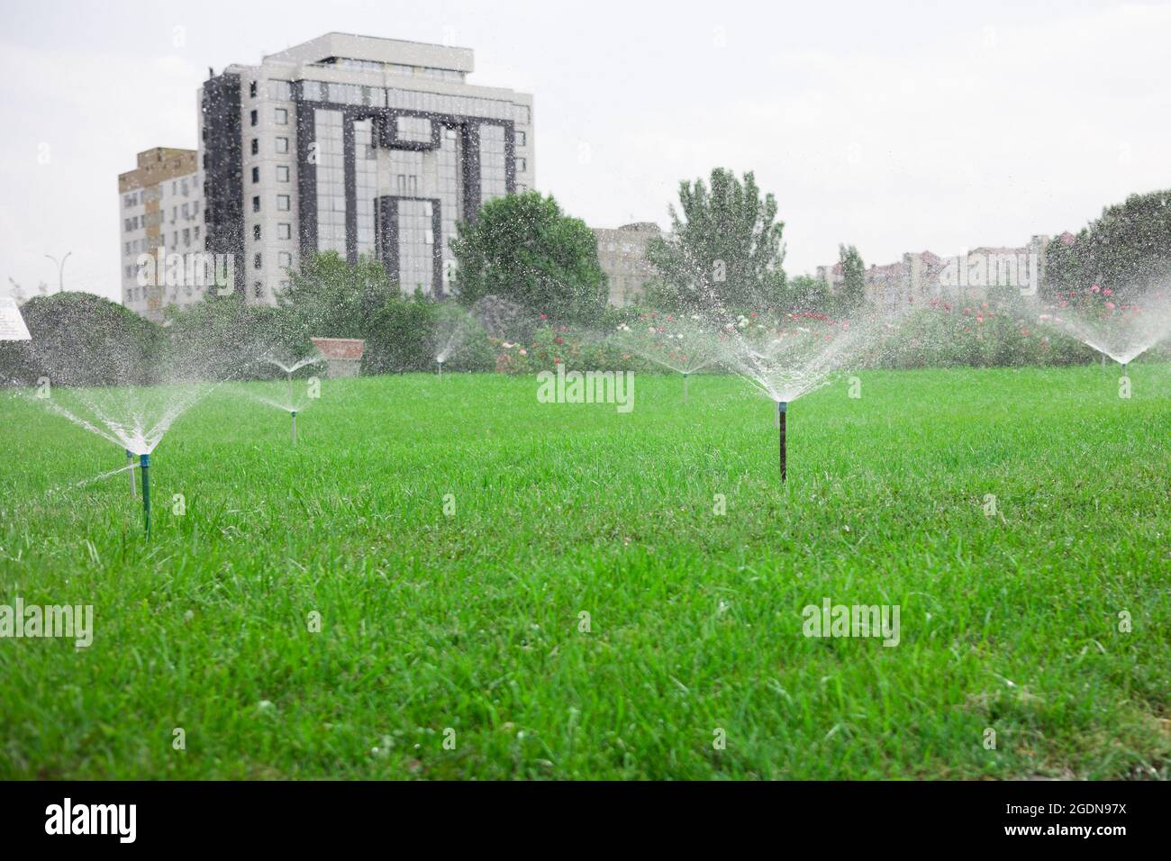 Sprinkler irrigation machine spraying hi-res stock photography and images - Alamy
