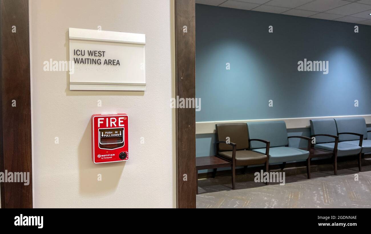 Hospital icu coronavirus usa hi-res stock photography and images - Alamy