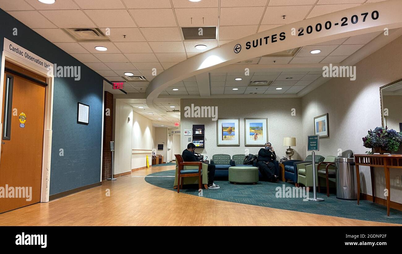 Hospital relatives doctor hi-res stock photography and images - Alamy