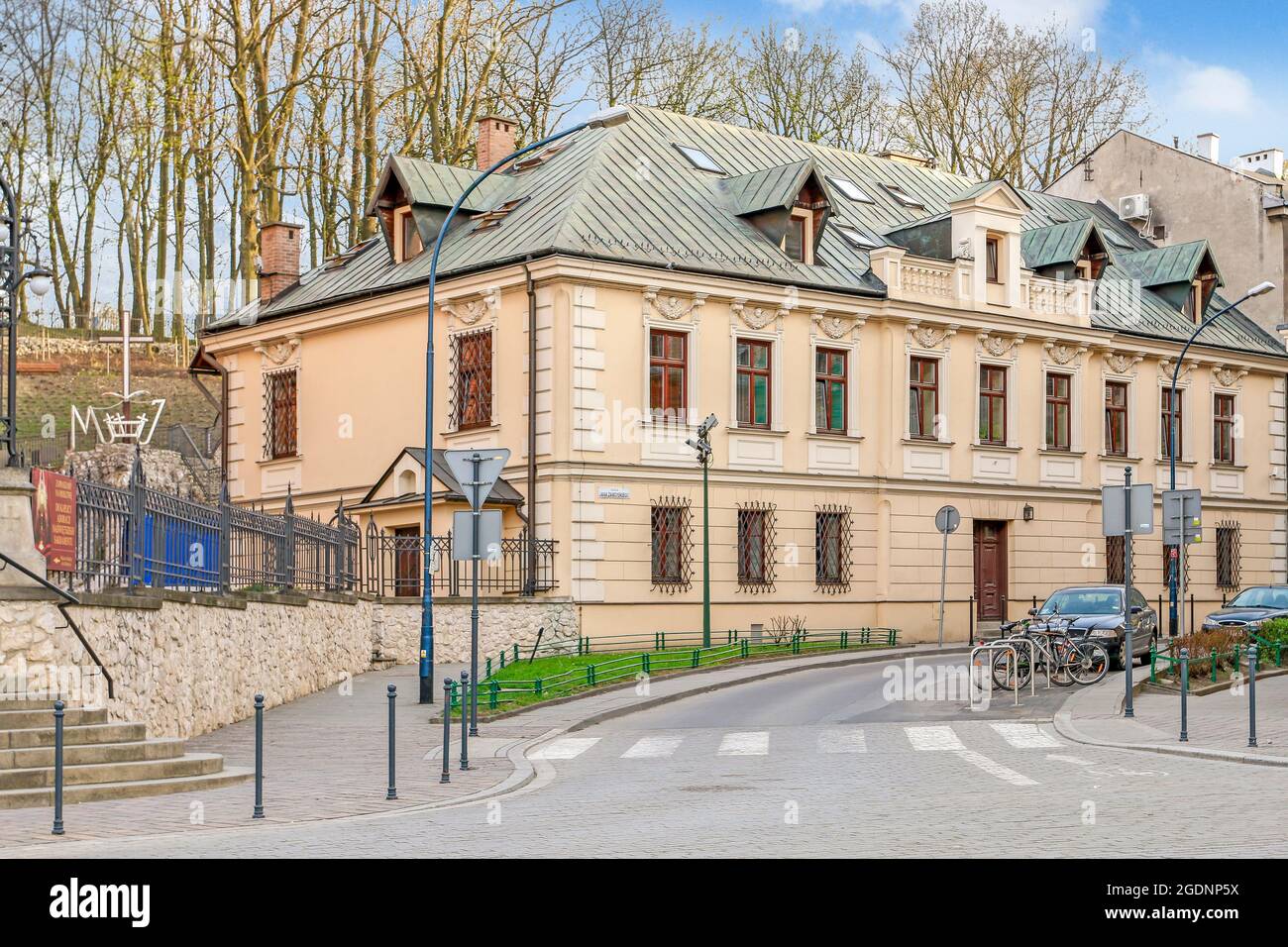 Krakow tour guide hi-res stock photography and images - Alamy