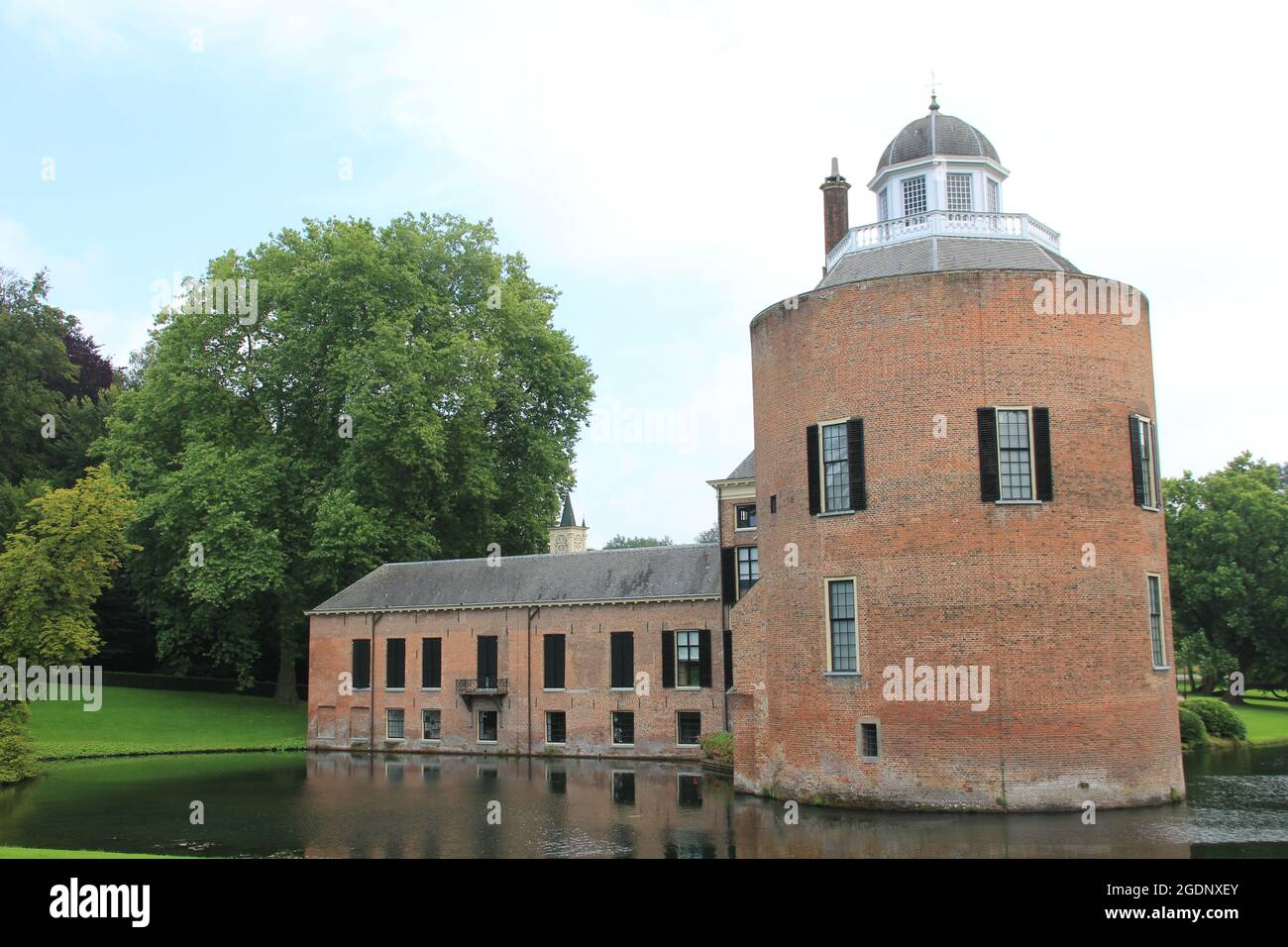 Largest castle in the netherlands hi-res stock photography and images ...