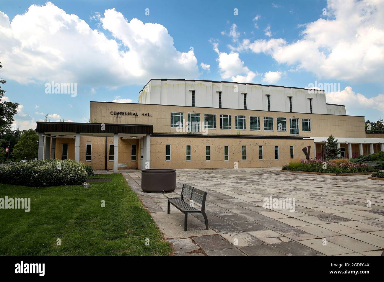 Concert hall management hi-res stock photography and images - Alamy