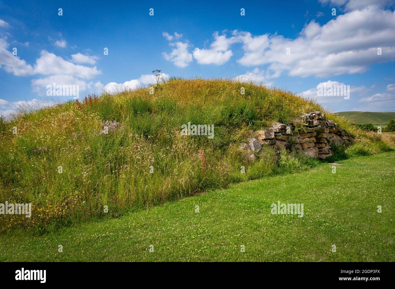 Neolithic architecture hi-res stock photography and images - Alamy