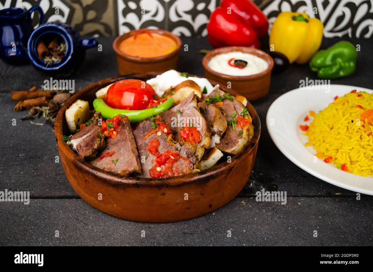 Tajin arab hi-res stock photography and images - Alamy