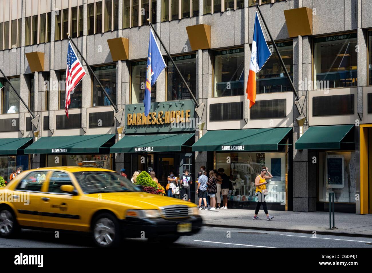 Barnes sign hi-res stock photography and images - Alamy