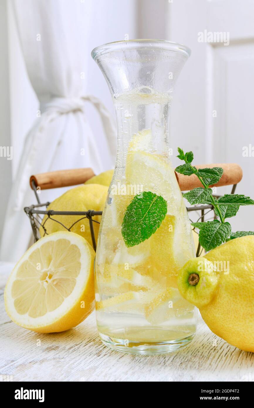 How to make lemonade, step by step, tutorial. Healthy food Stock Photo ...