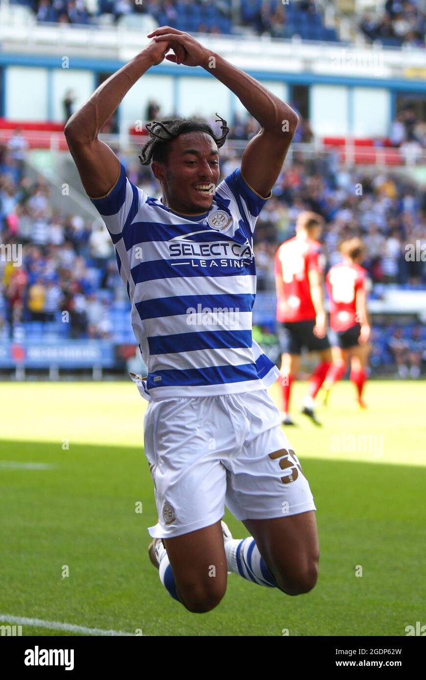 Femi azeez reading hi-res stock photography and images - Alamy