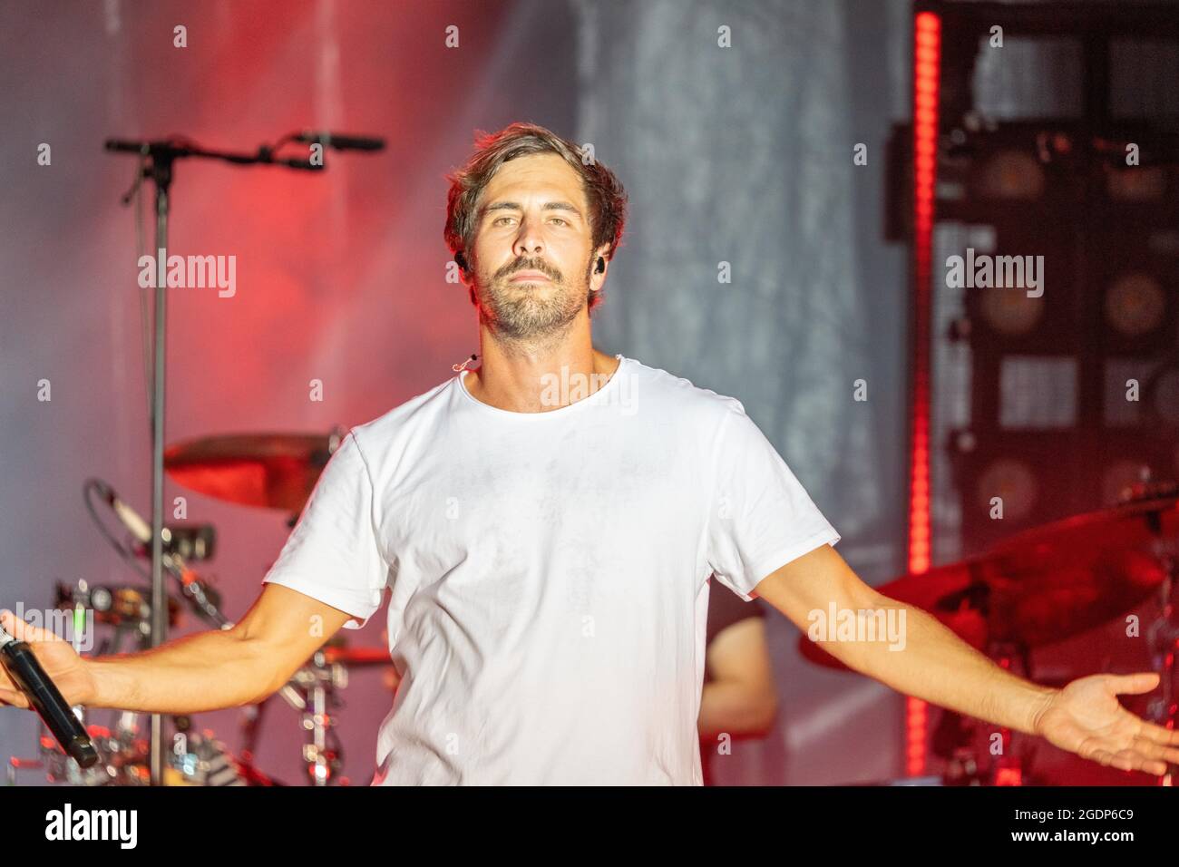 MAX GIESINGER - Endlich Akustik! Open Air 2021 auf dem Hof der ...