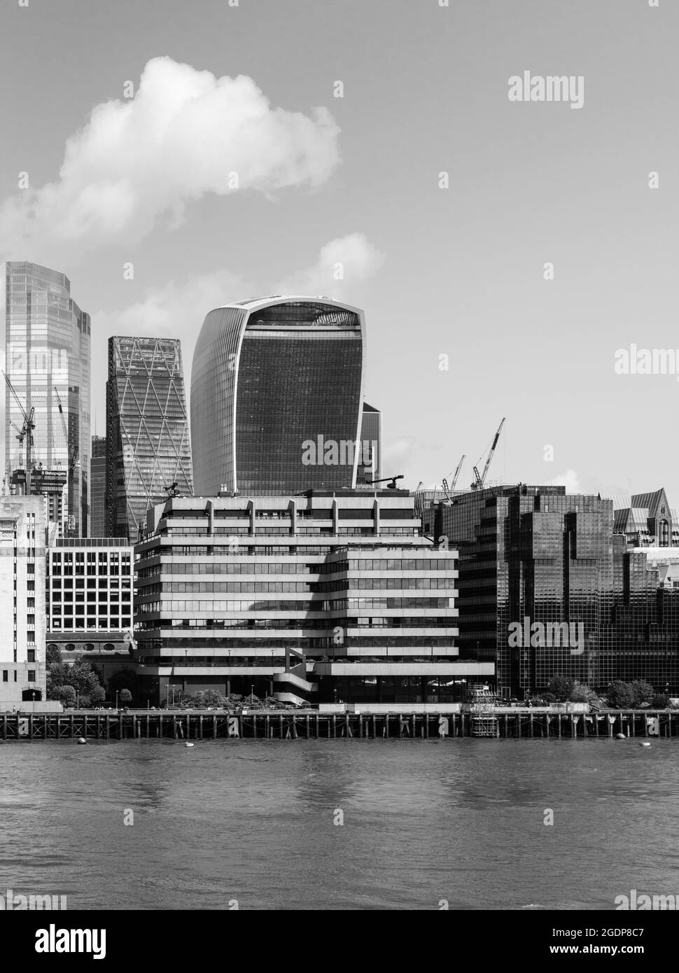 Side of the building uk Black and White Stock Photos & Images - Alamy