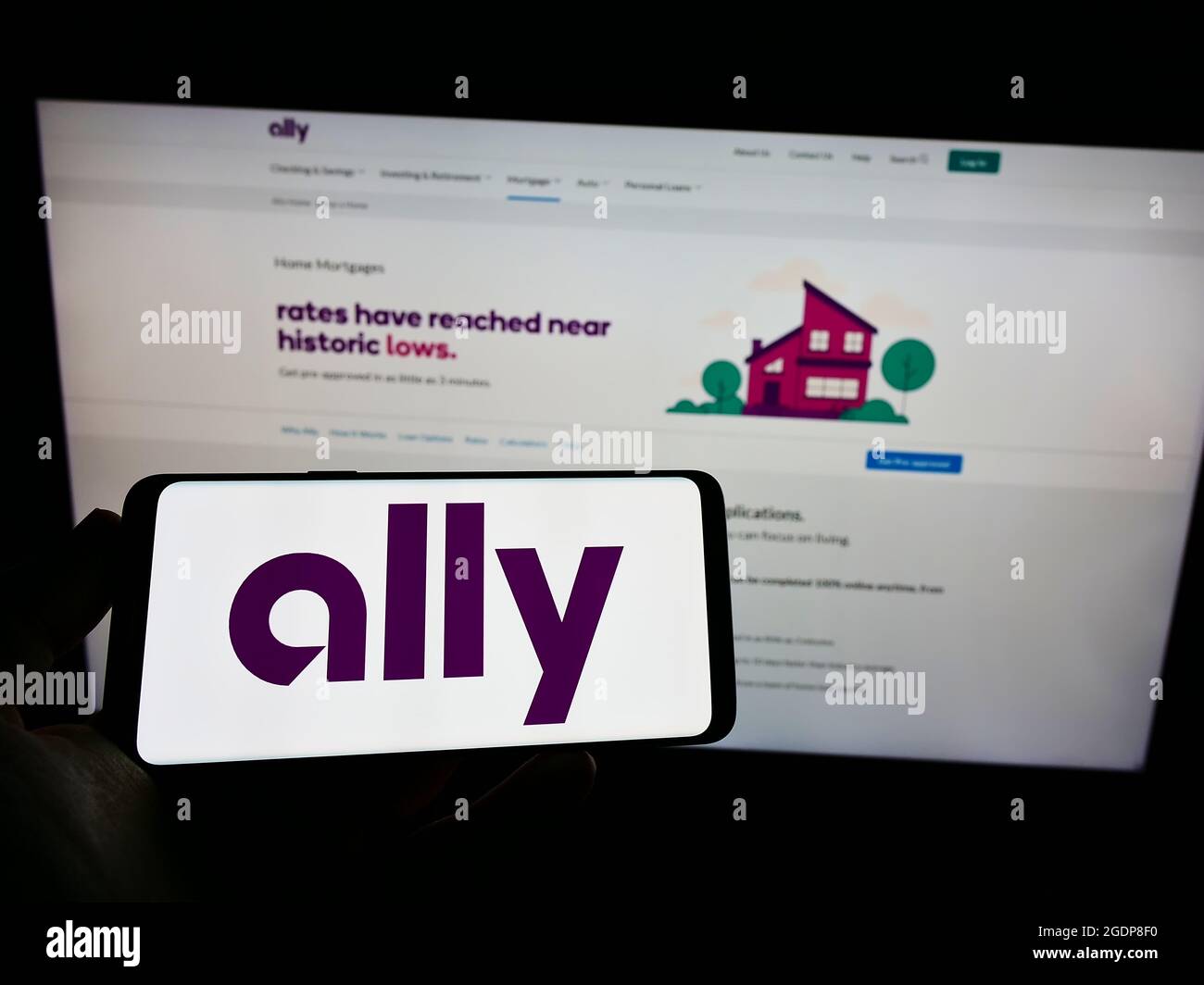 Ally bank mobile hi-res stock photography and images - Alamy