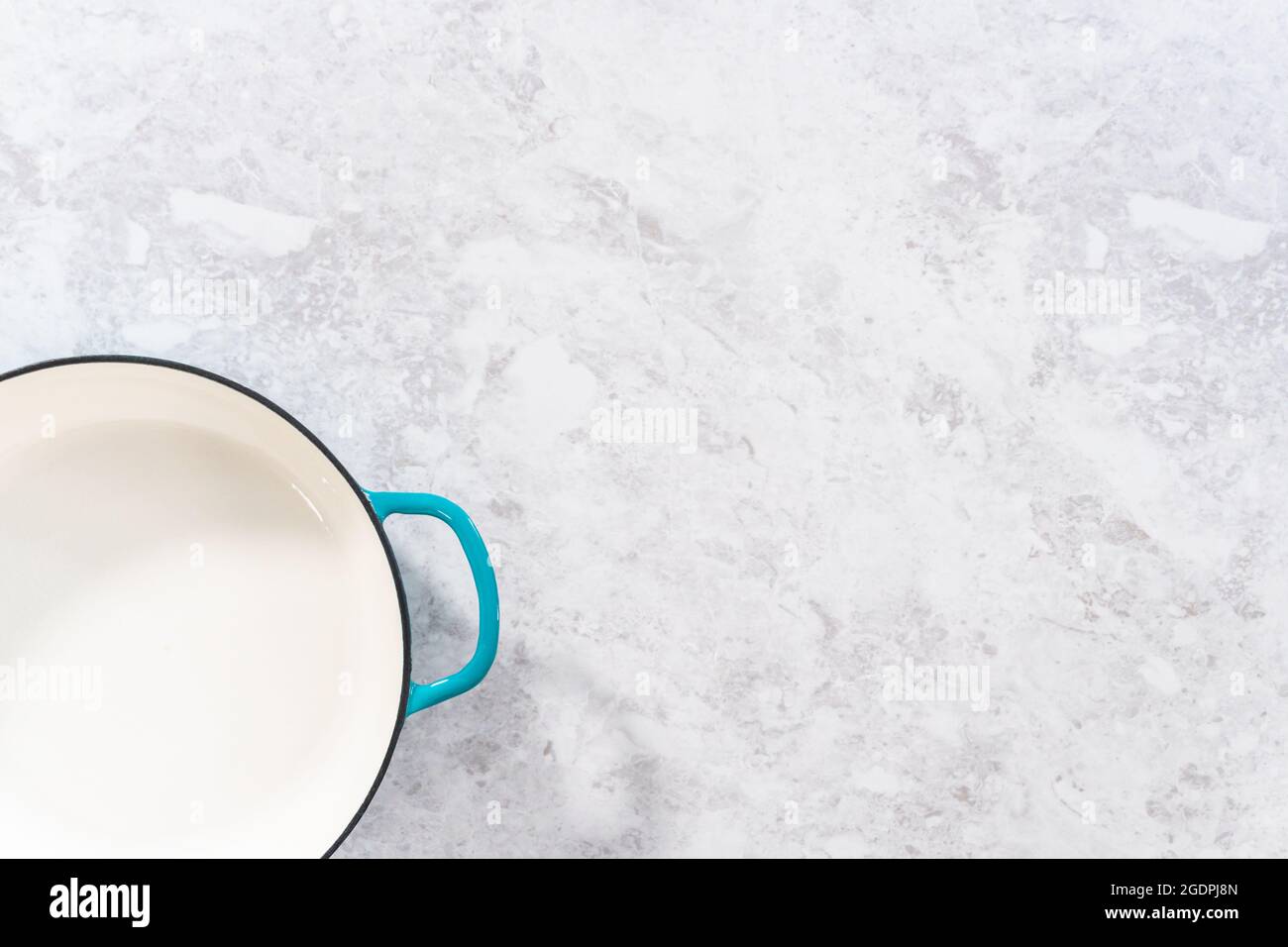 Cast iron pot cleaning hi-res stock photography and images - Alamy