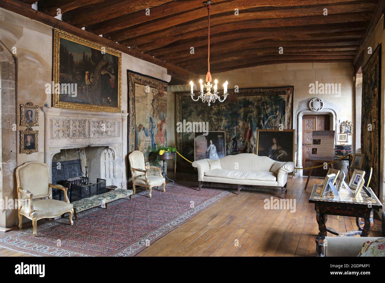 Berkeley castle interior hi-res stock photography and images - Alamy