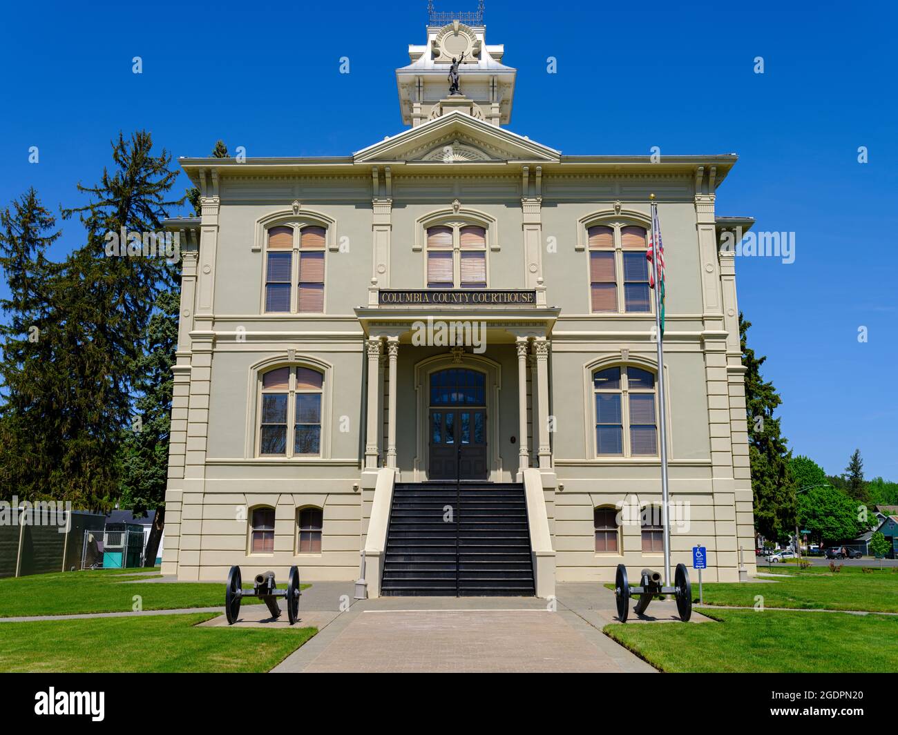 The front of the historic Columbia County Courthouse in Dayton ...