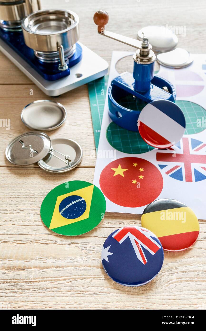 How to make button badges with different country flags. Step by step ...