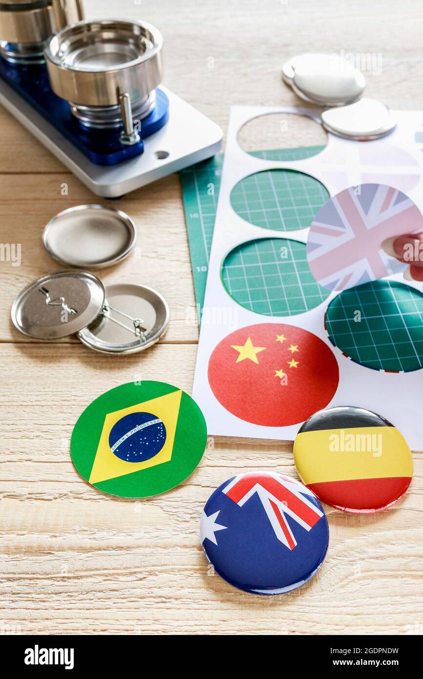 How to make button badges with different country flags. Step by step ...