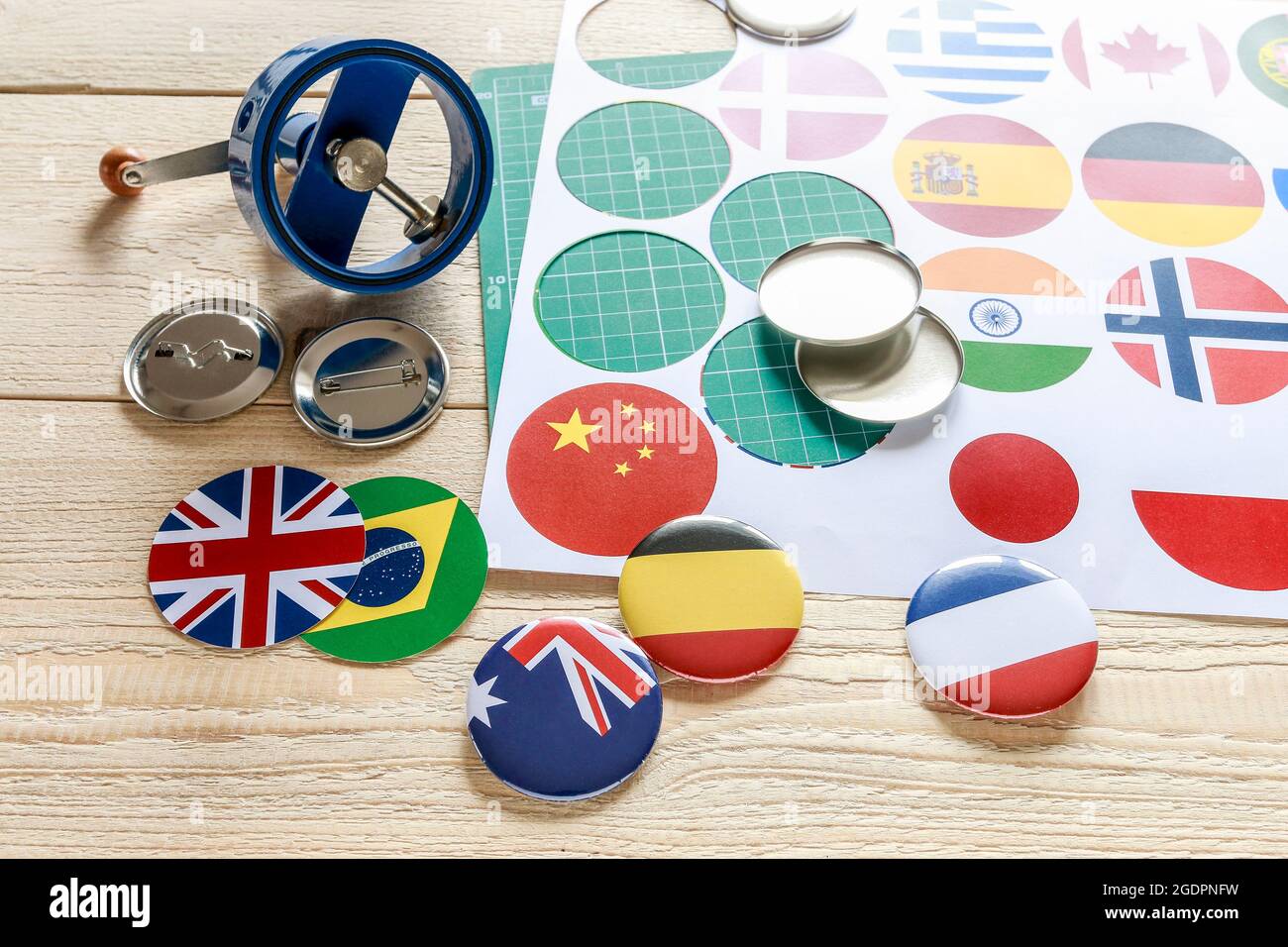 How to make button badges with different country flags. Step by step ...