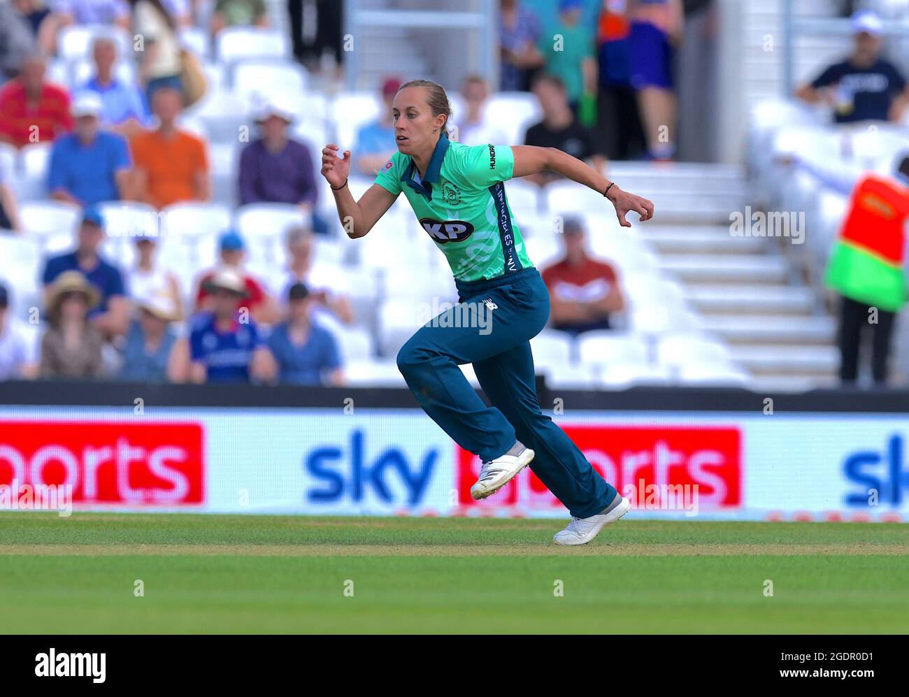 14 August, 2021. London, UK. Tash Farrant of The Oval Invincibles ...