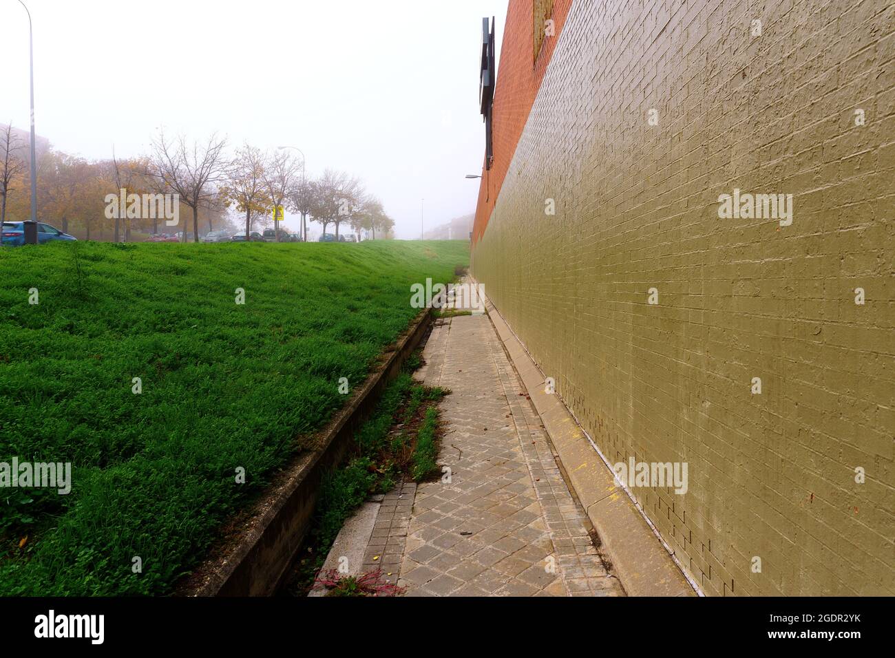 Exterior horizontal hi-res stock photography and images - Alamy