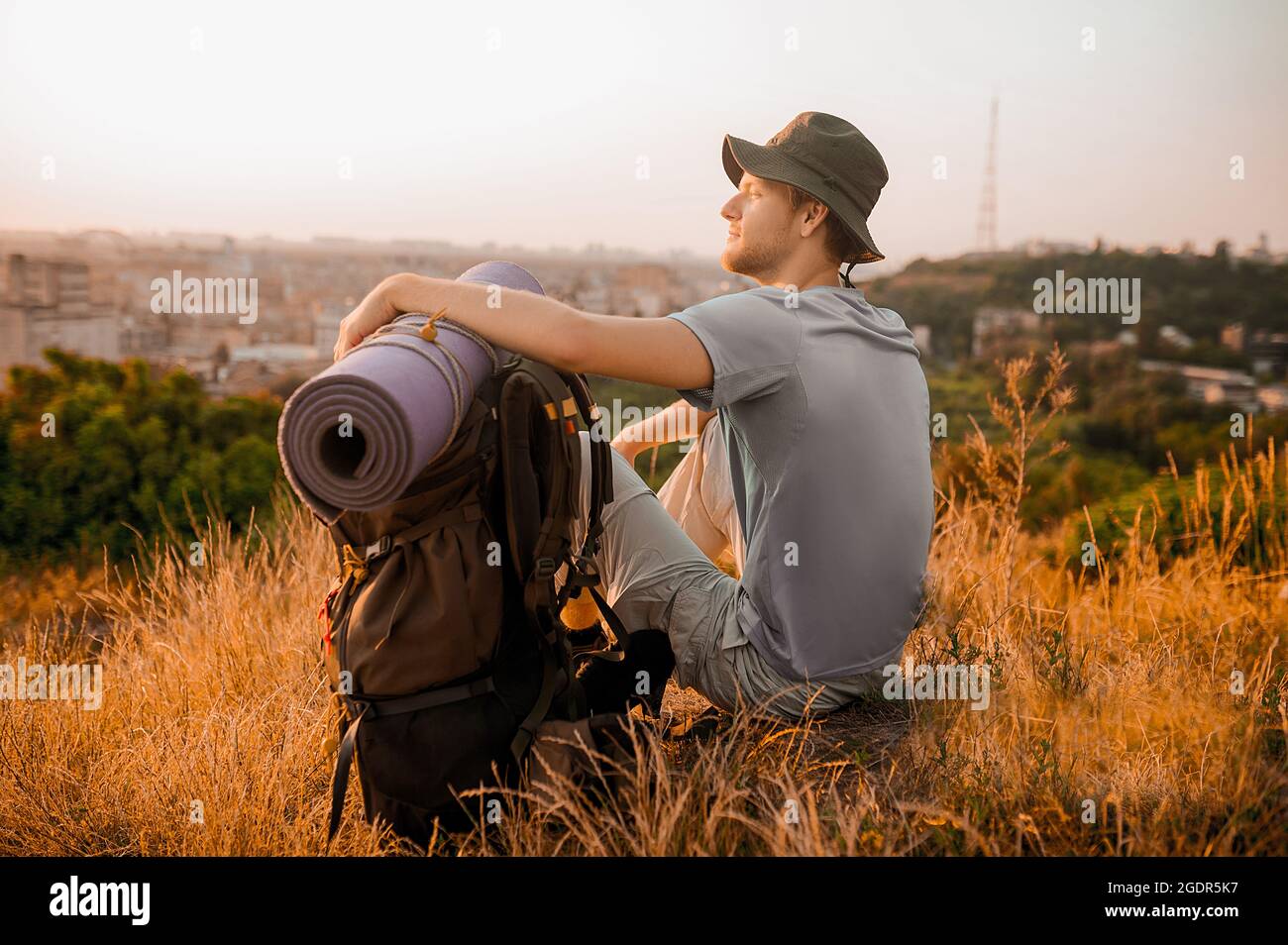 Hiker sitting on sleeping pad hi-res stock photography and images - Alamy