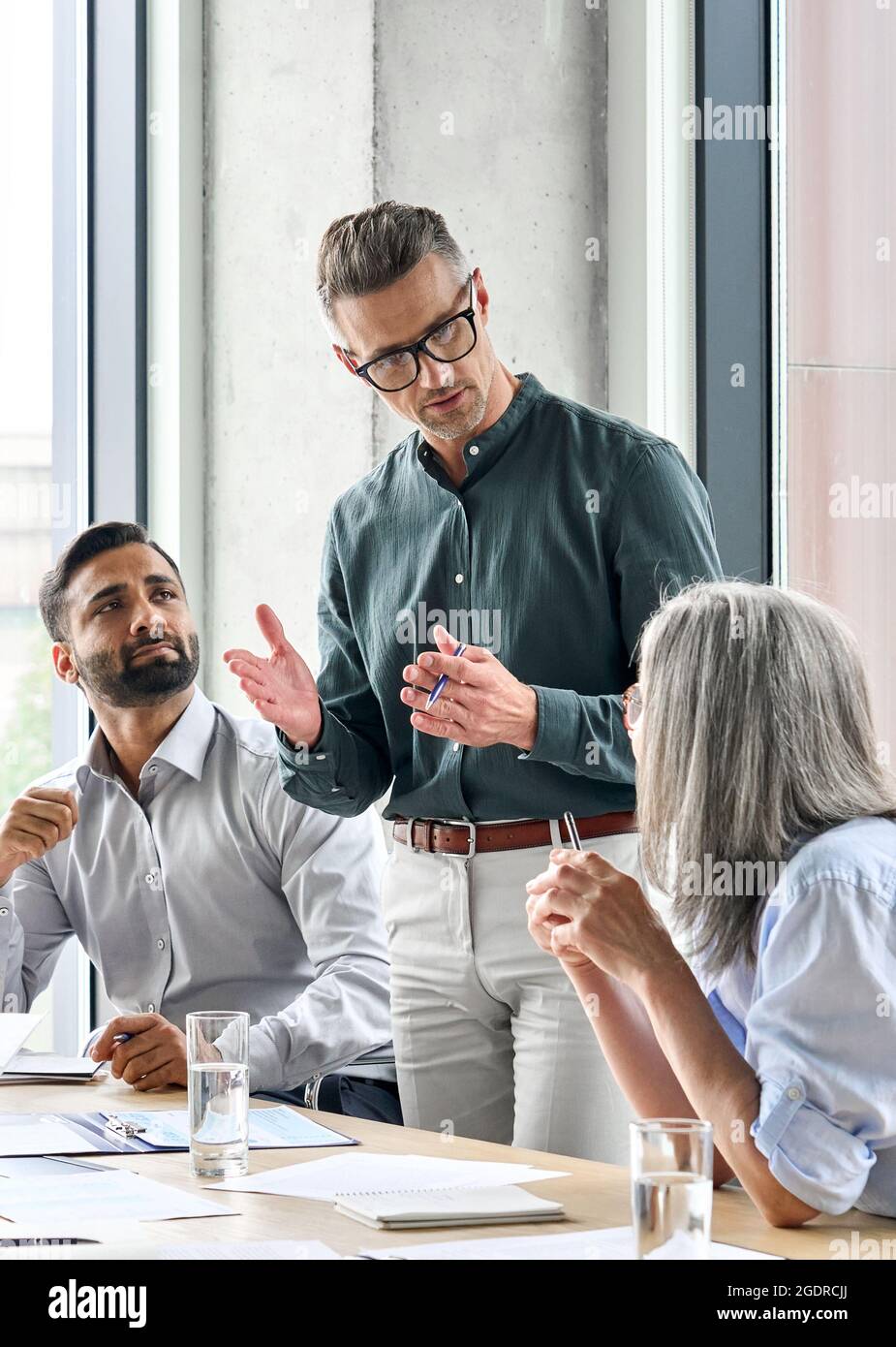 Negotiation strategy hi-res stock photography and images - Alamy