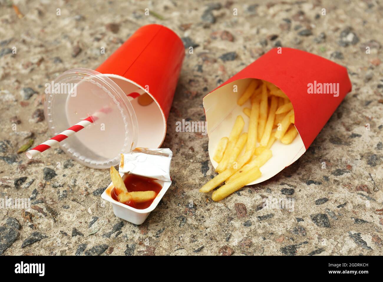 Fast food litter Stock Photo - Alamy