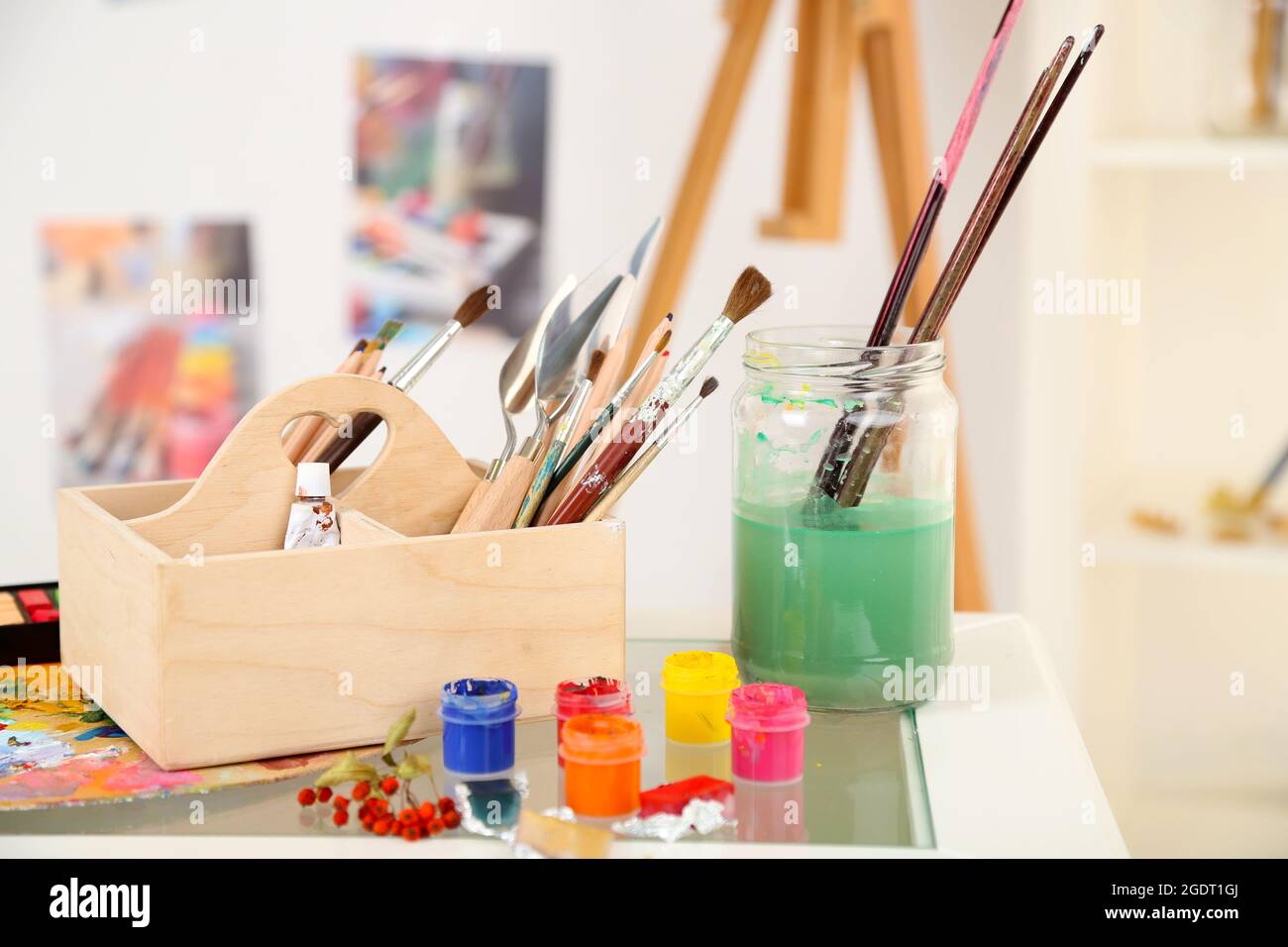 Professional art studio Stock Photo - Alamy