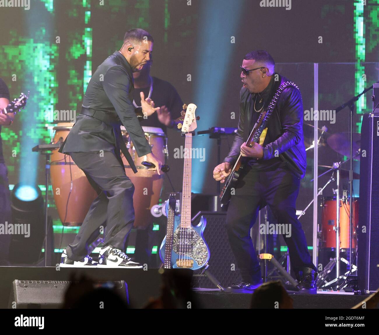 MIAMI GARDENS, FL - AUGUST 14: Romeo Santos and Max Santos of the group ...