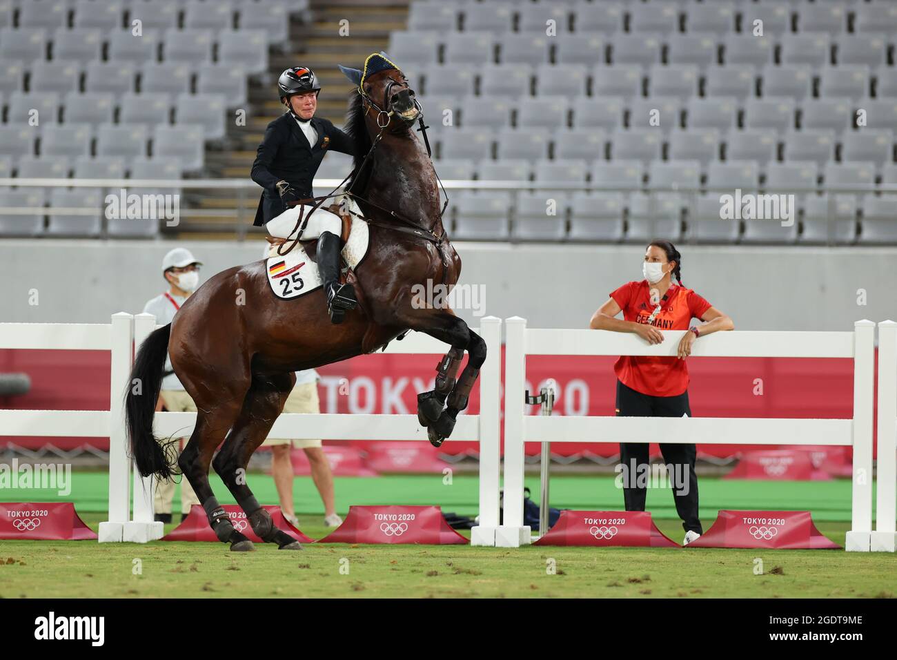 Annika schleu tokyo hi-res stock photography and images - Alamy