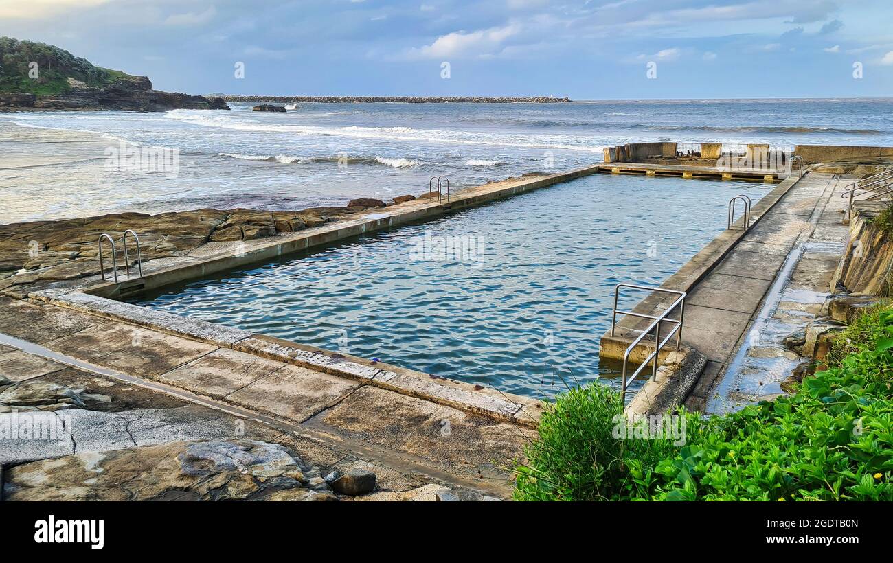 Yamba sea wall hi-res stock photography and images - Alamy