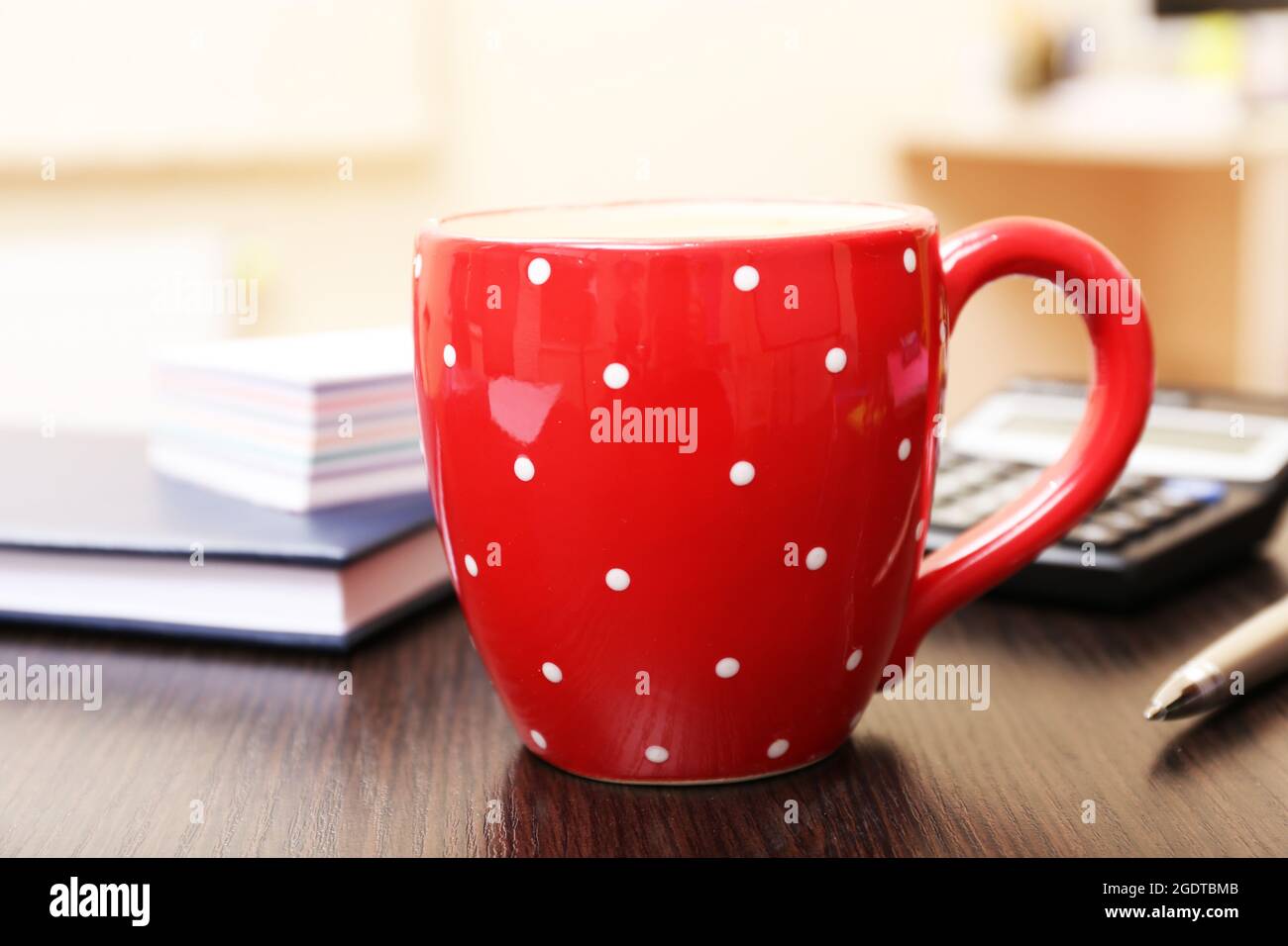 Cup of tea in office Stock Photo - Alamy