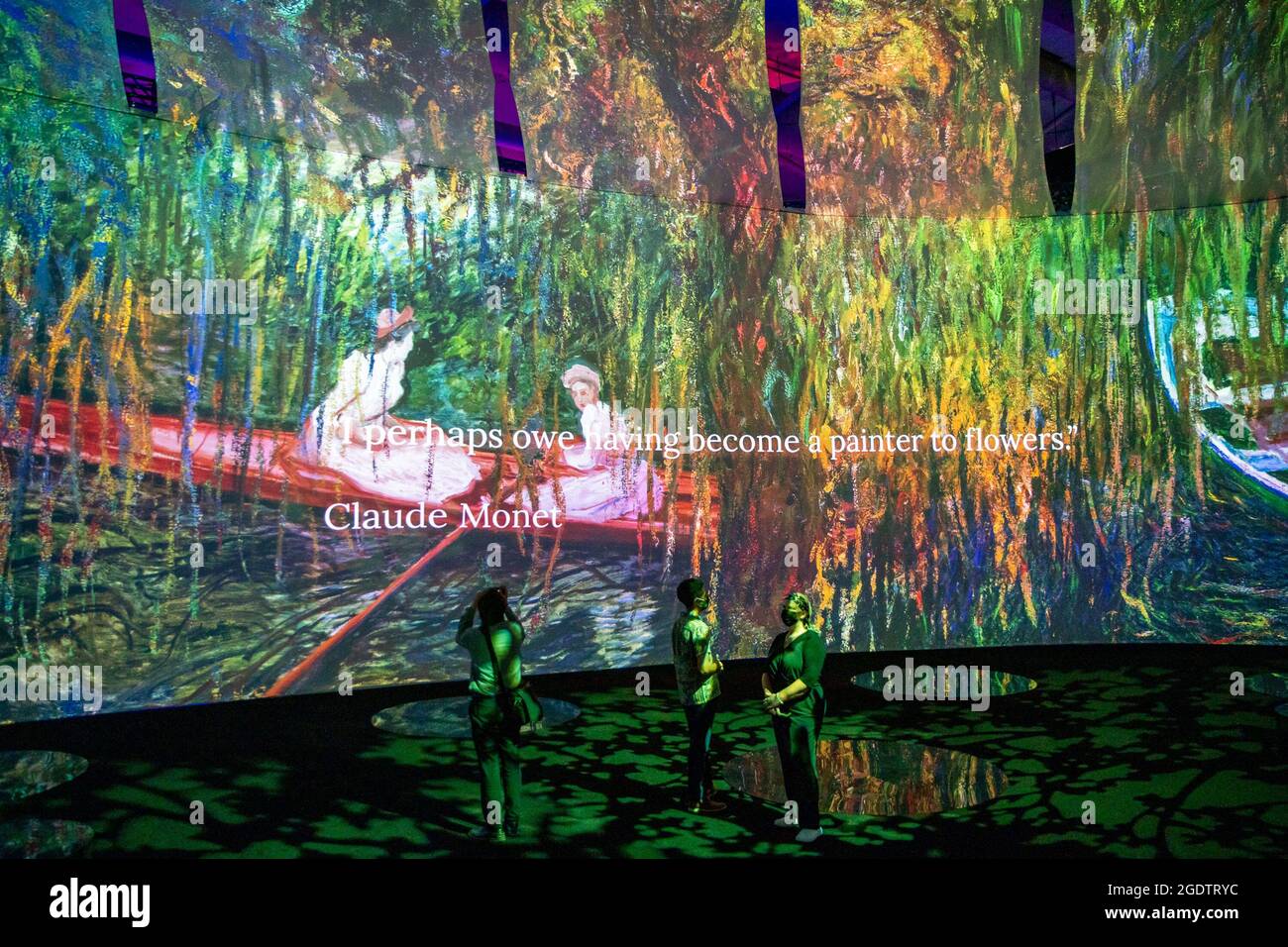 Toronto, Canada. 11th Aug, 2021. People attend the Beyond Monet exhibit ...