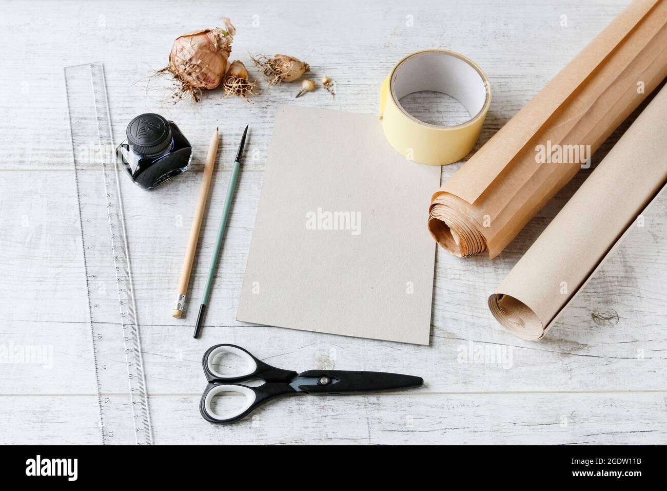 How to make paper bag, step by step, tutorial Stock Photo - Alamy