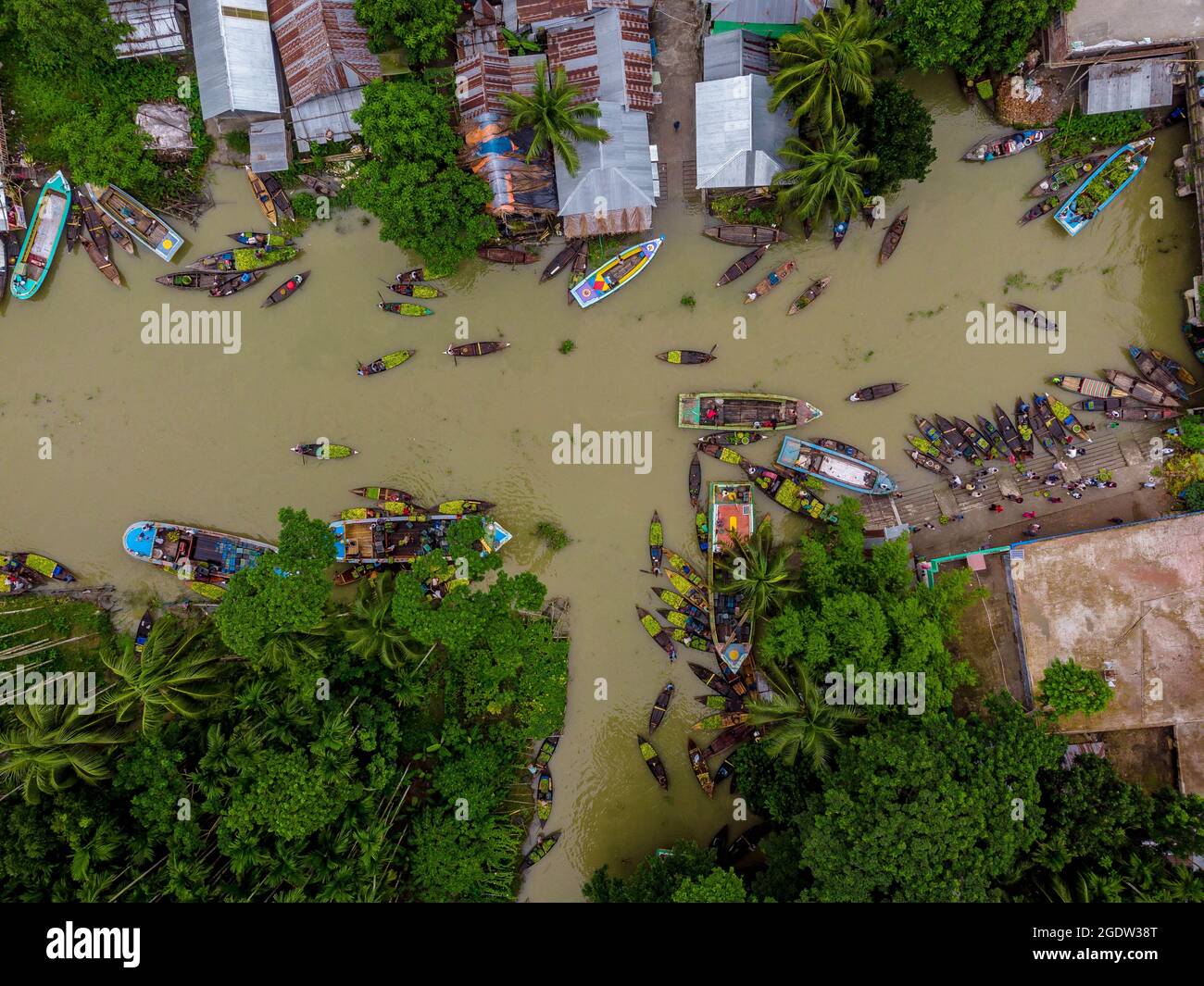 Barishal, Barishal, Bangladesh. 15th Aug, 2021. Among some of the most ...