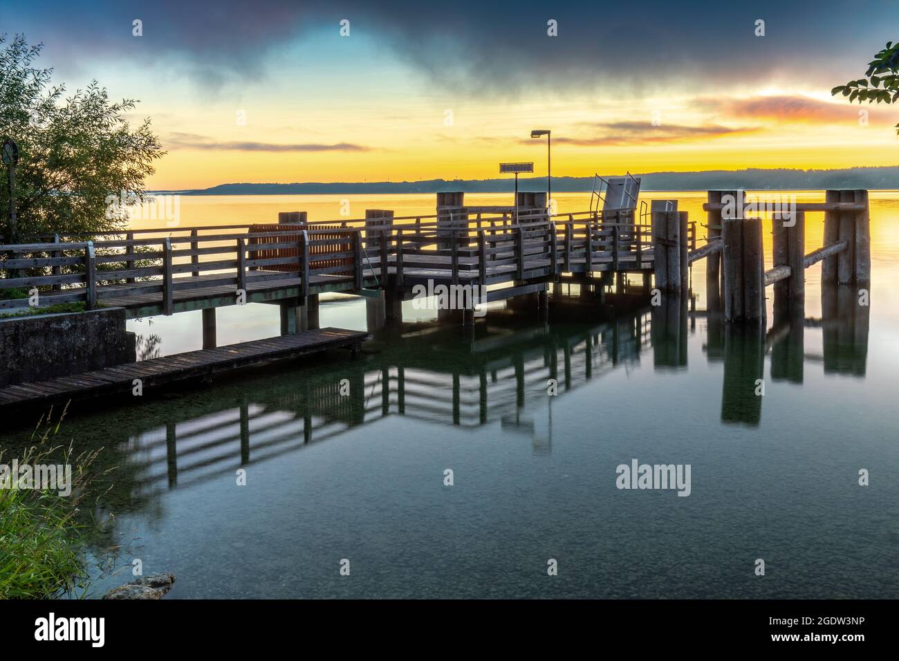 Starnberger lake hi-res stock photography and images - Alamy