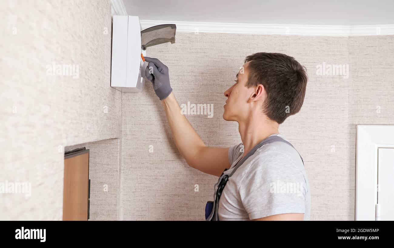 Safety door checks hi-res stock photography and images - Alamy