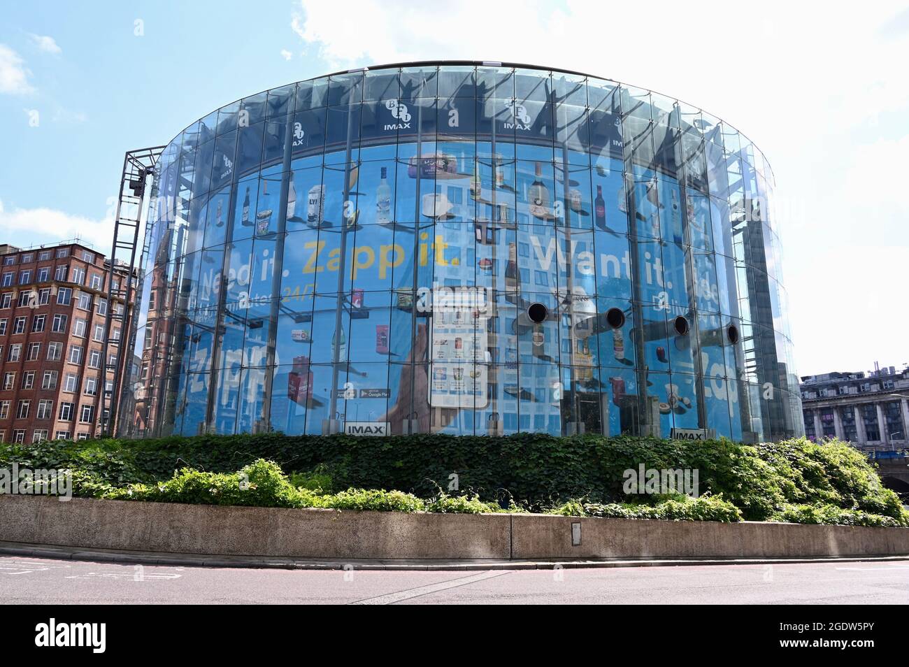 Modern cinema hi-res stock photography and images - Alamy