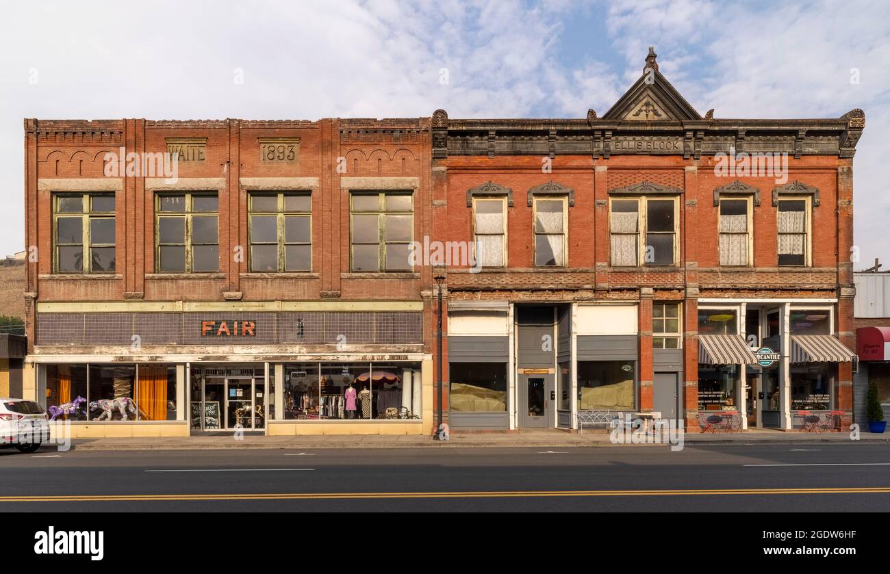 shuttered stores on Main Street, Colfax, Washington State, USA ...