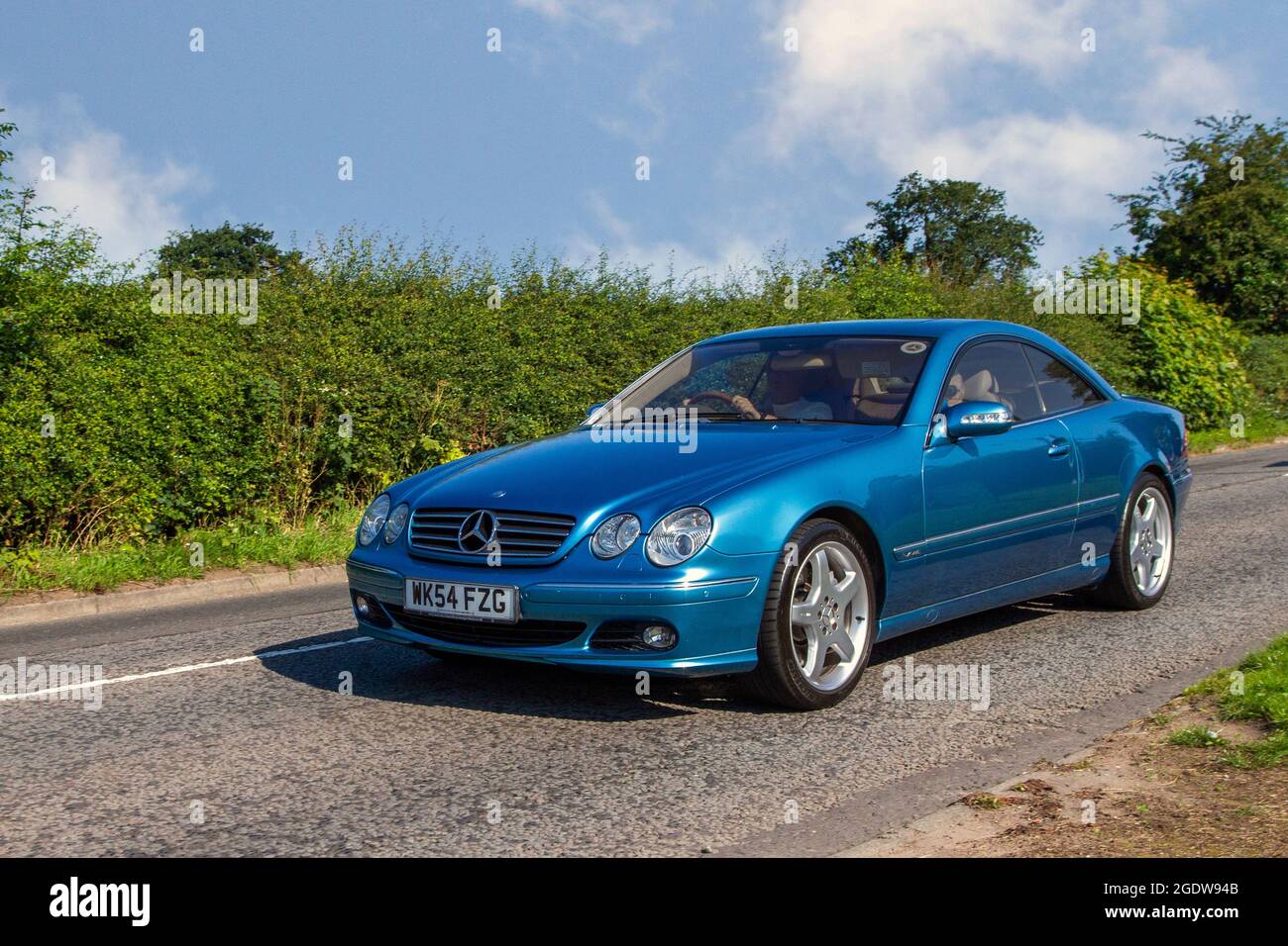 12 valve hi-res stock photography and images - Alamy