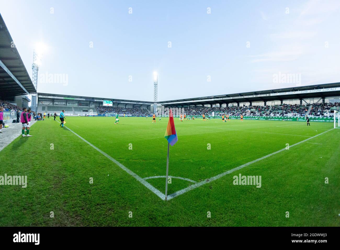 Corner flags hi-res stock photography and images - Alamy