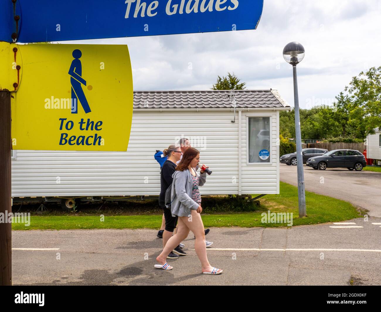 Visitors at Seaview Haven holiday resort Stock Photo - Alamy