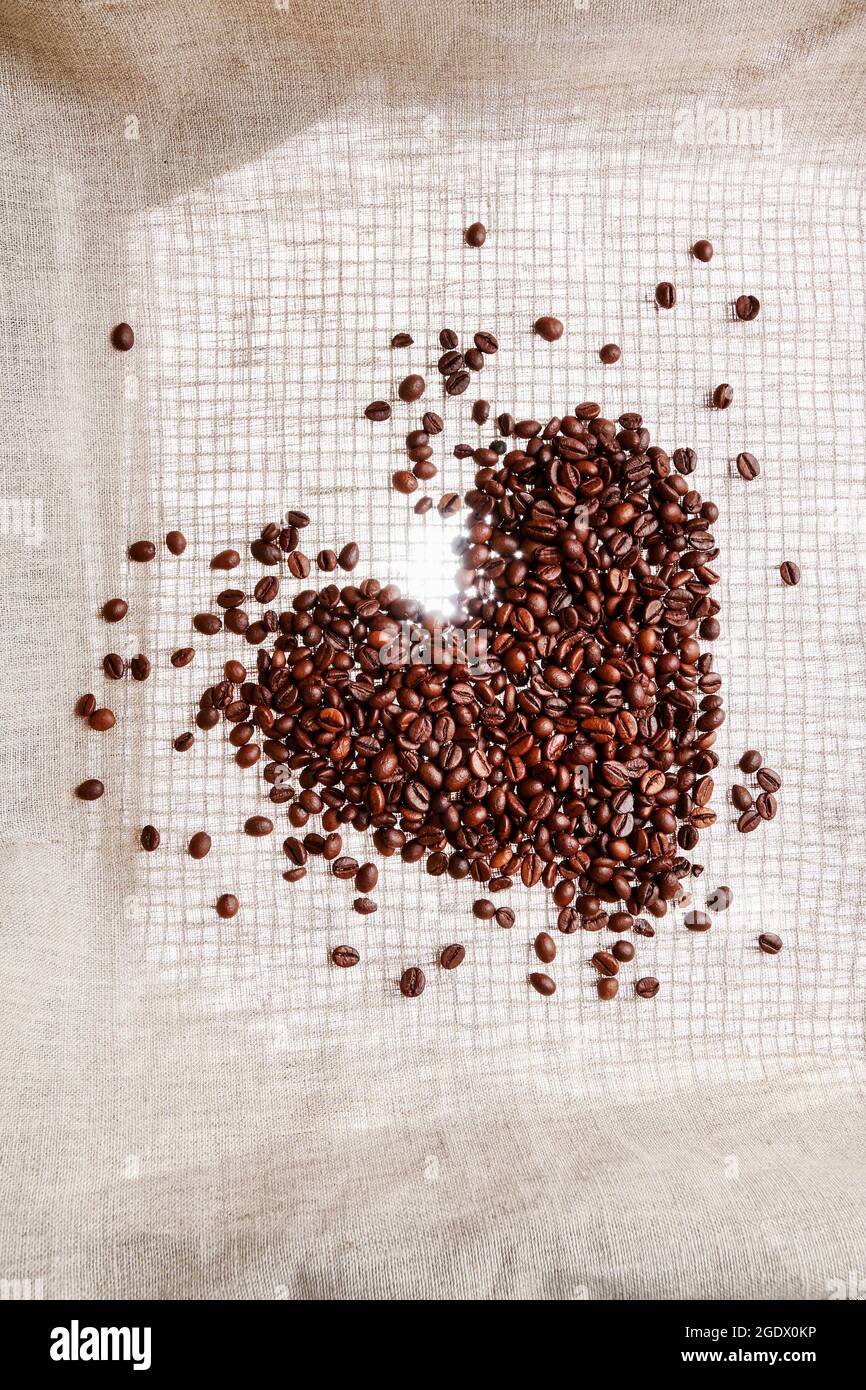 Heart shape coffee grains hi-res stock photography and images - Alamy