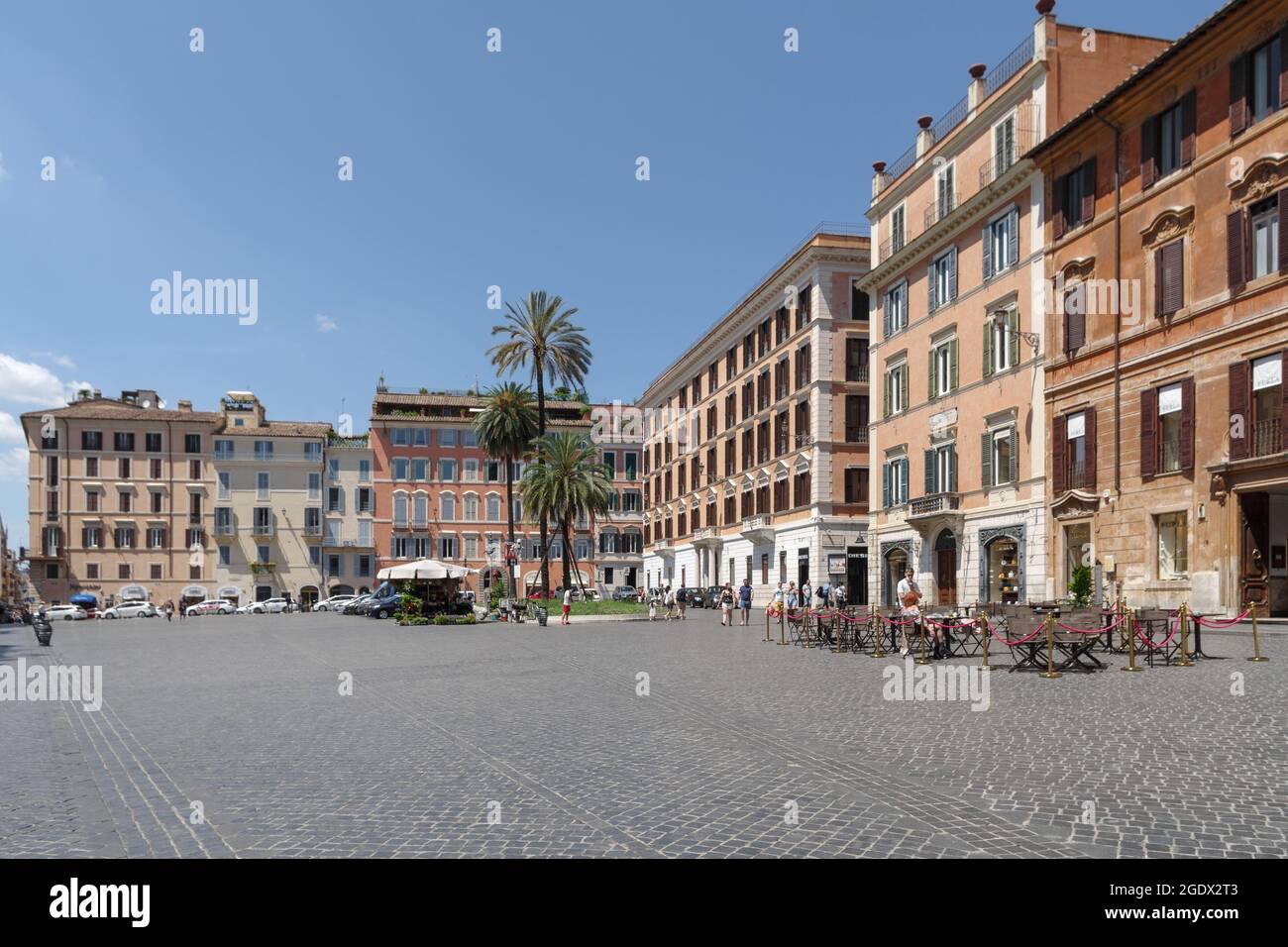 Famous Piazza di Spagna, a masterpiece of Roman Baroque architecture ...