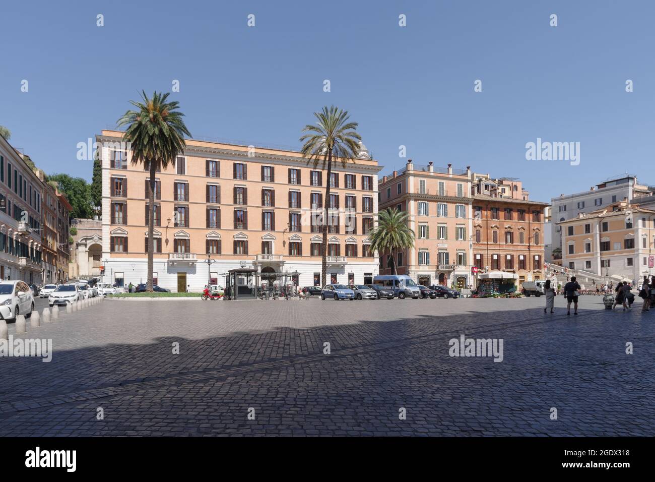 Famous Piazza di Spagna, a masterpiece of Roman Baroque architecture ...